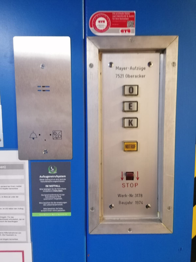 Einbaubeispiele Notrufsysteme - UNS GmbH