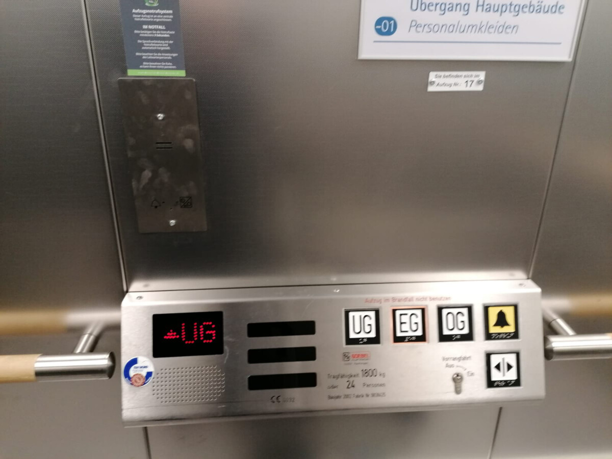 Einbaubeispiele Notrufsysteme - UNS GmbH